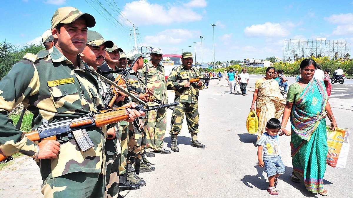 Border Dispute: Karnataka Border Dist Still Tense, Kannada Activists ...