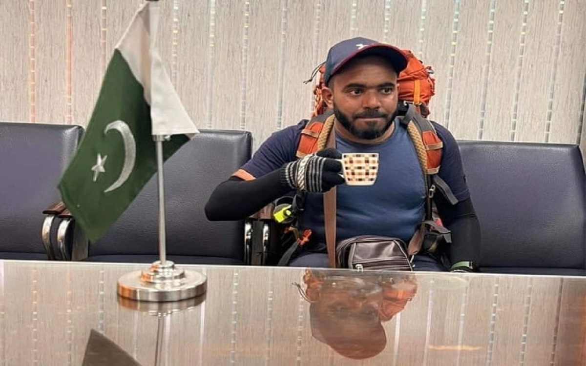 Shihab Chottur from Kerala Enters Pakistan to Continue His Journey on ...
