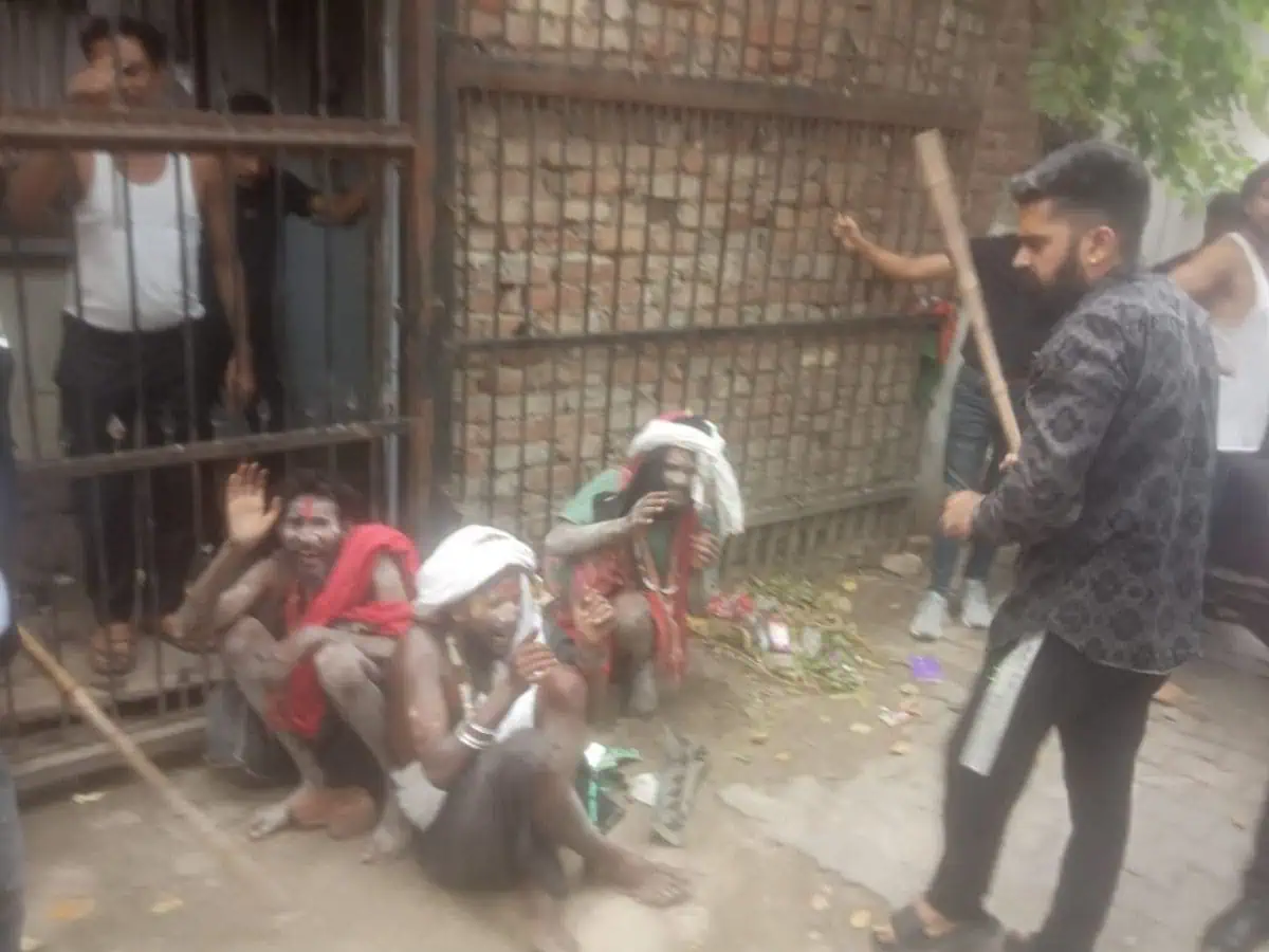 Taken as Muslims, Three Sadhus Thrashed in UP's Meerut - Clarion India