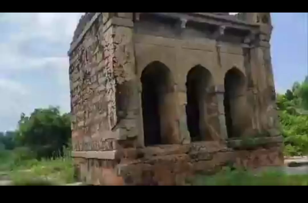 200-Year-Old Qutub Shahi Mosque Razed to the Ground in Hyderabad ...