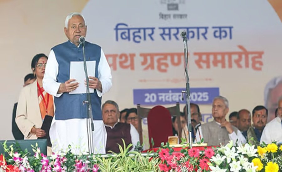 Nitish Kumar Takes Oath As Bihar CM for 10th Time, PM Modi Attends ...